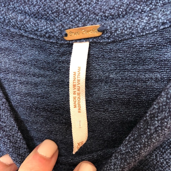 Free People | Tops | Free People Crew Neck Puff Shoulder Blue Top ...